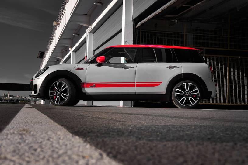 2023 MINI Clubman Pictures - 103 Photos | Edmunds