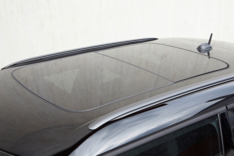 2013 MINI Cooper Paceman Pictures - 136 Photos | Edmunds