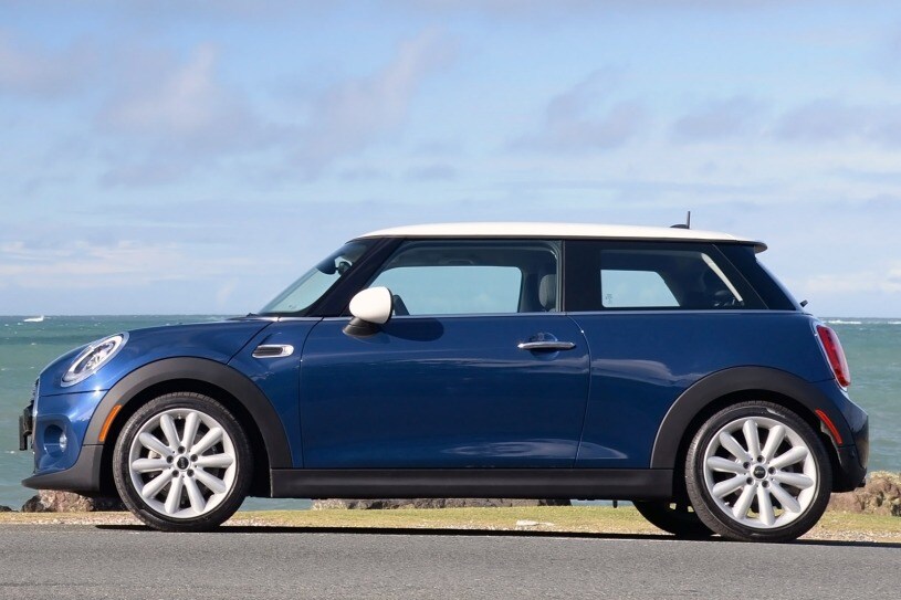 2014 MINI Cooper Pictures - 383 Photos | Edmunds