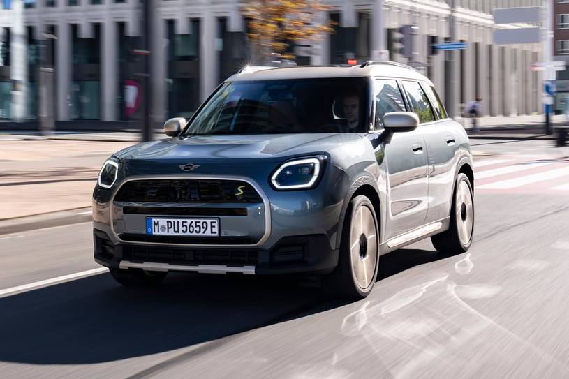 The Best Small Electric Cars of 2025 | Edmunds