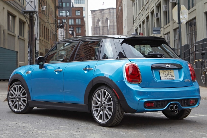 2017 MINI Hardtop 4 Door Pictures - 80 Photos | Edmunds