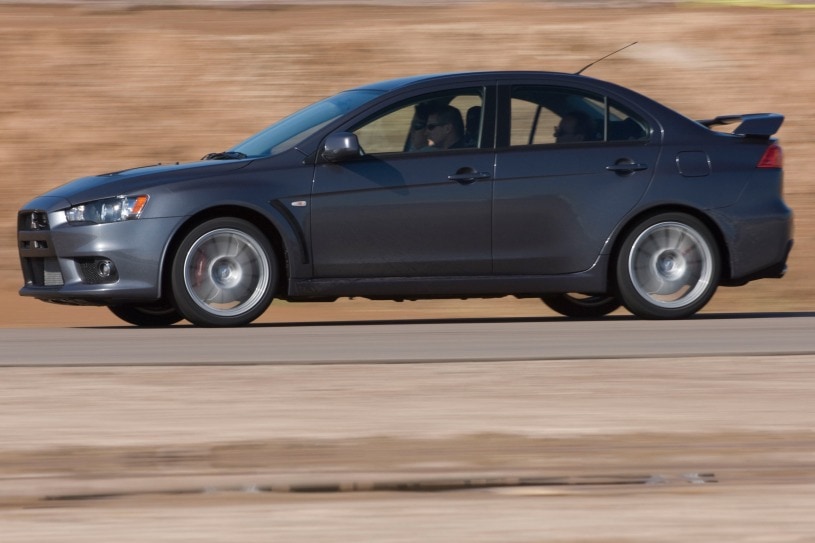 2010 Mitsubishi Lancer Evolution Pictures - 116 Photos | Edmunds