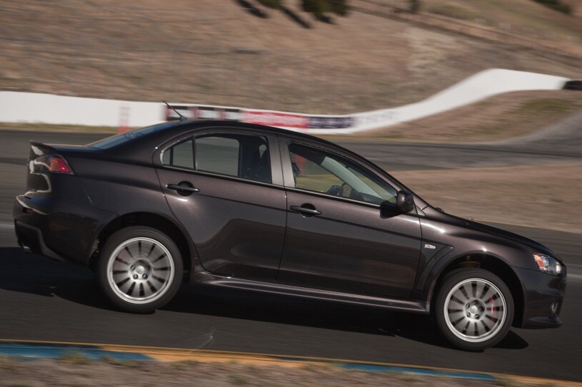 2010 Mitsubishi Lancer Evolution Pictures - 116 Photos | Edmunds