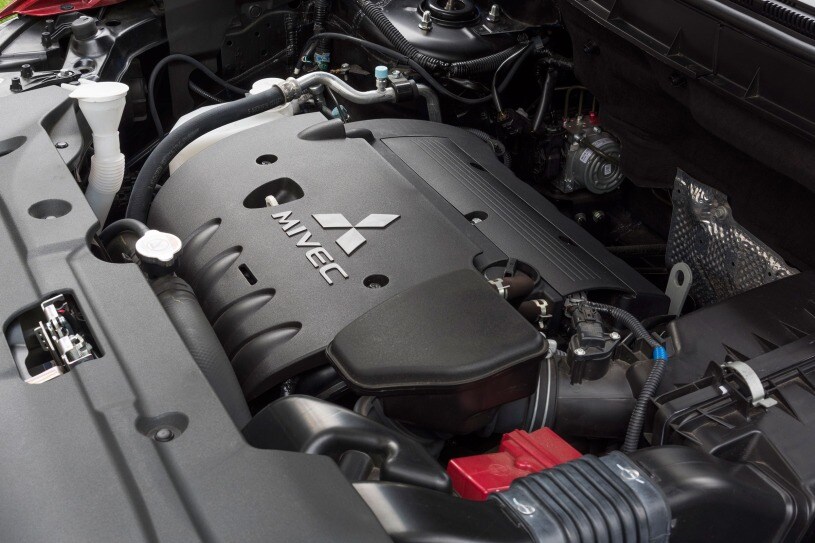2017 Mitsubishi Outlander Sport Pictures - 136 Photos | Edmunds