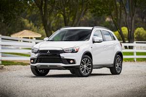 2017 Mitsubishi Outlander Sport Value - $9,613-$22,243 | Edmunds