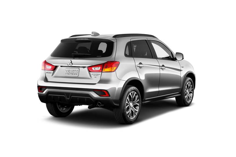 2019 Mitsubishi Outlander Sport Pictures - 83 Photos | Edmunds