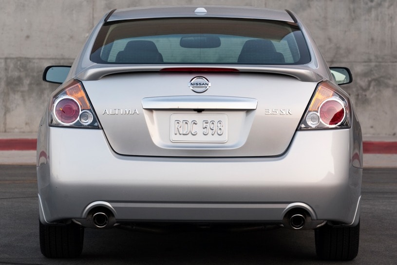 2010 Nissan Altima Pictures - 237 Photos | Edmunds