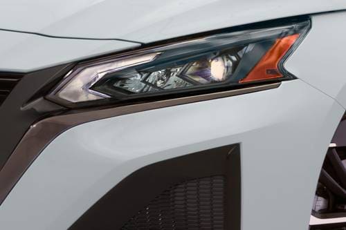 2026 Nissan Altima Pictures - 149 Photos | Edmunds