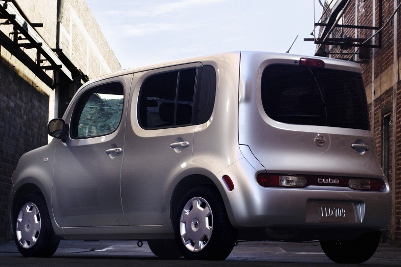 2010 Nissan Cube Pictures - 86 Photos | Edmunds