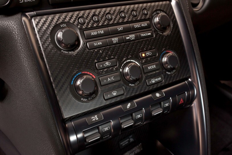 2013 Nissan GT-R Pictures - 95 Photos | Edmunds