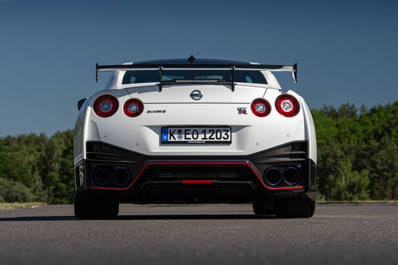 2023 Nissan GT-R Pictures - 94 Photos | Edmunds