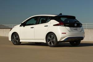 2020 nissan leaf sv hatchback store