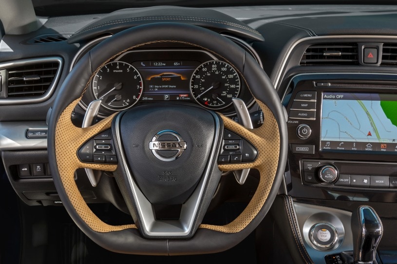 2018 Nissan Maxima Pictures - 101 Photos | Edmunds