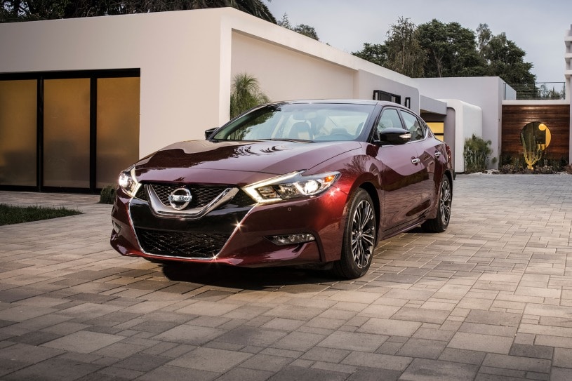 2018 Nissan Maxima Pictures - 101 Photos | Edmunds