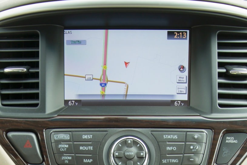 2016 Nissan Pathfinder Pictures - 63 Photos | Edmunds