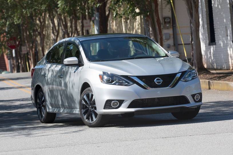 2019 Nissan Sentra Pictures - 202 Photos | Edmunds