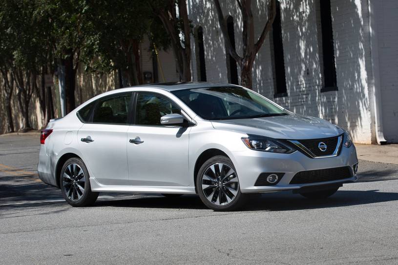 2019 Nissan Sentra Pictures - 202 Photos | Edmunds