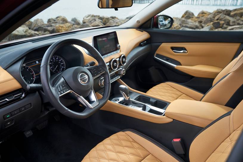 2020 Nissan Sentra Pictures - 112 Photos | Edmunds