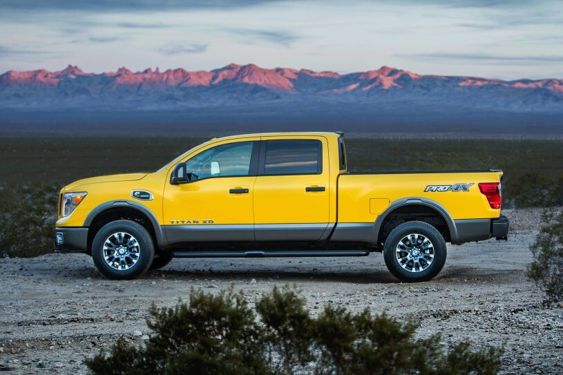 2017 Nissan Titan XD Pictures - 176 Photos | Edmunds
