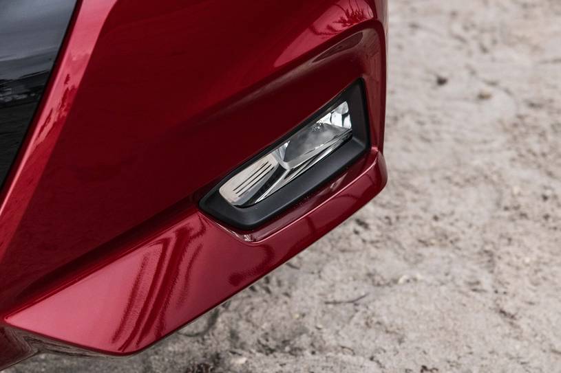 2022 Nissan Versa Pictures - 83 Photos | Edmunds