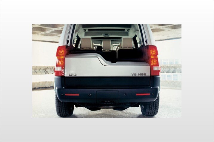 Vehicle Features That Keep You Organized: Electronics and Cargo Storage ...