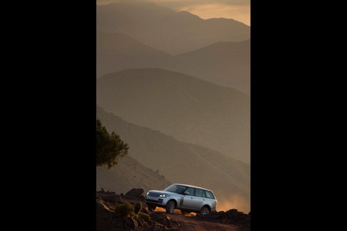 2013 Land Rover Range Rover in Morocco Picture Gallery | Edmunds