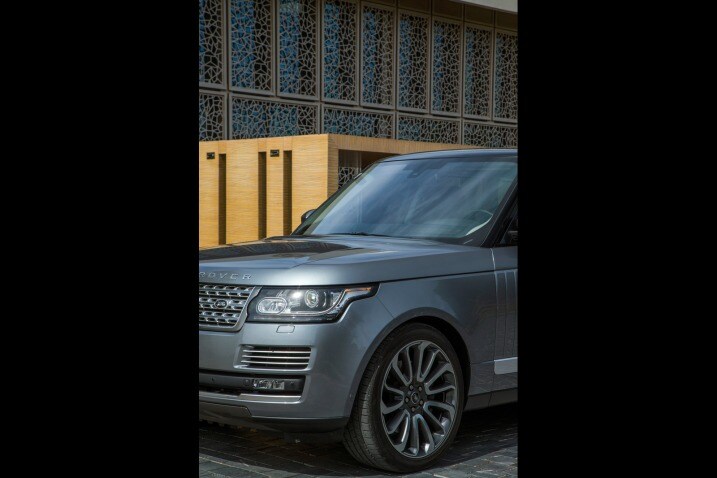 2013 Land Rover Range Rover in Morocco Picture Gallery | Edmunds