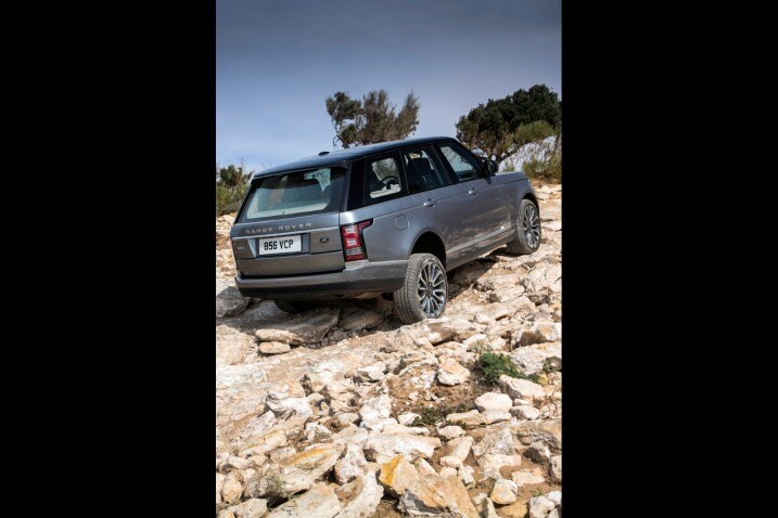 2013 Land Rover Range Rover in Morocco Picture Gallery | Edmunds
