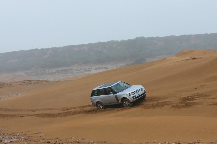 2013 Land Rover Range Rover in Morocco Picture Gallery | Edmunds
