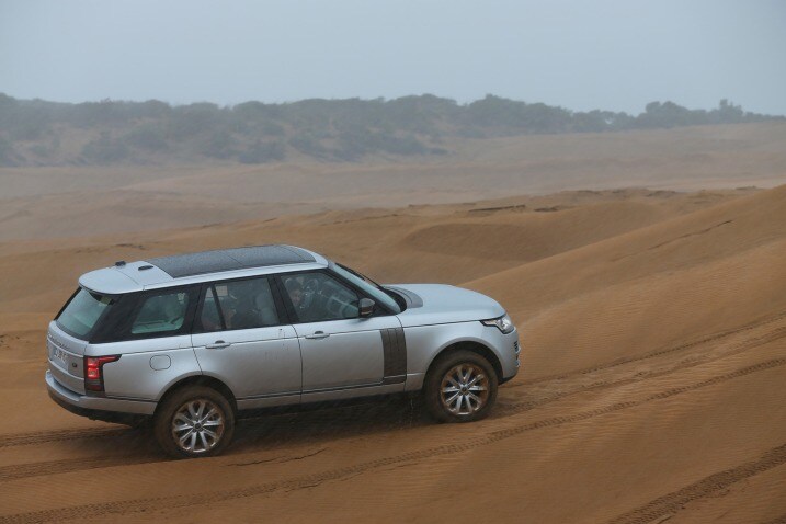 2013 Land Rover Range Rover in Morocco Picture Gallery | Edmunds