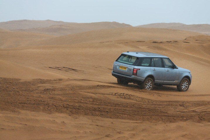 2013 Land Rover Range Rover in Morocco Picture Gallery | Edmunds
