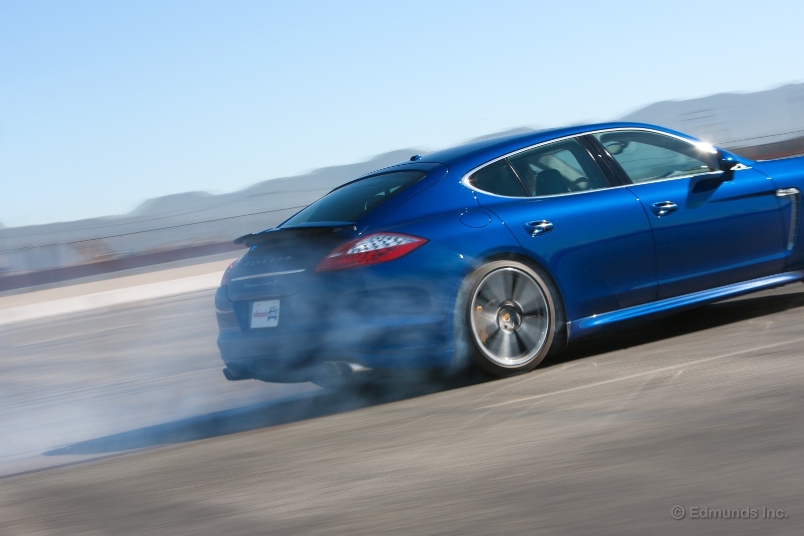 The Porsche Panamera Picture Gallery | Edmunds