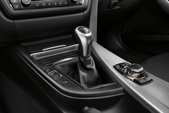 2012 BMW 3 Series Picture Gallery | Edmunds