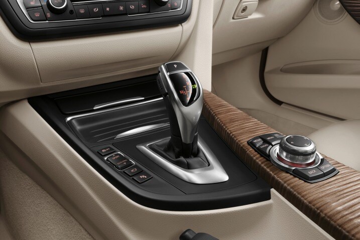 2012 BMW 3 Series Picture Gallery | Edmunds