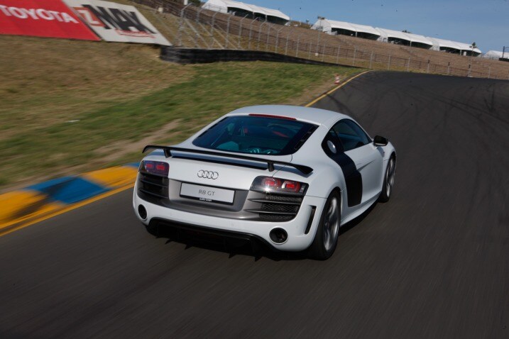 Audi R8 Picture Gallery | Edmunds