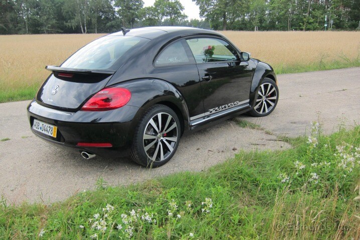 2012 Volkswagen Beetle 2.0 Turbo Picture Gallery | Edmunds