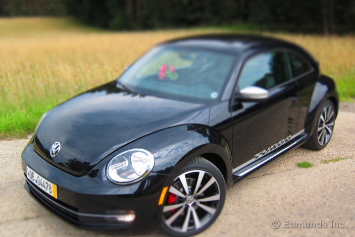 2012 Volkswagen Beetle 2.0 Turbo Picture Gallery | Edmunds