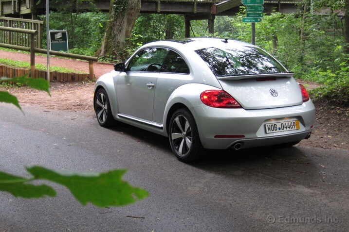 2012 Volkswagen Beetle 2.0 Turbo Picture Gallery | Edmunds