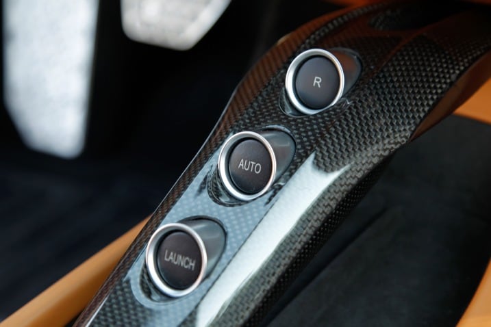 2013 Ferrari F12 Berlinetta Picture Gallery | Edmunds