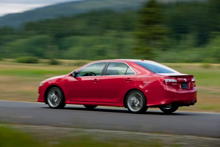 2012 Toyota Camry Picture Gallery | Edmunds