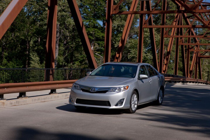 2012 Toyota Camry Picture Gallery | Edmunds