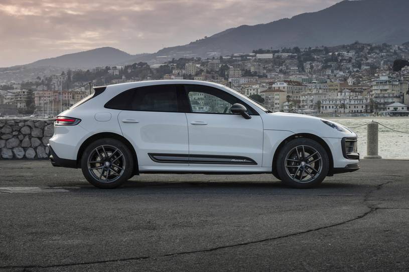 2023 Porsche Macan Pictures - 155 Photos | Edmunds