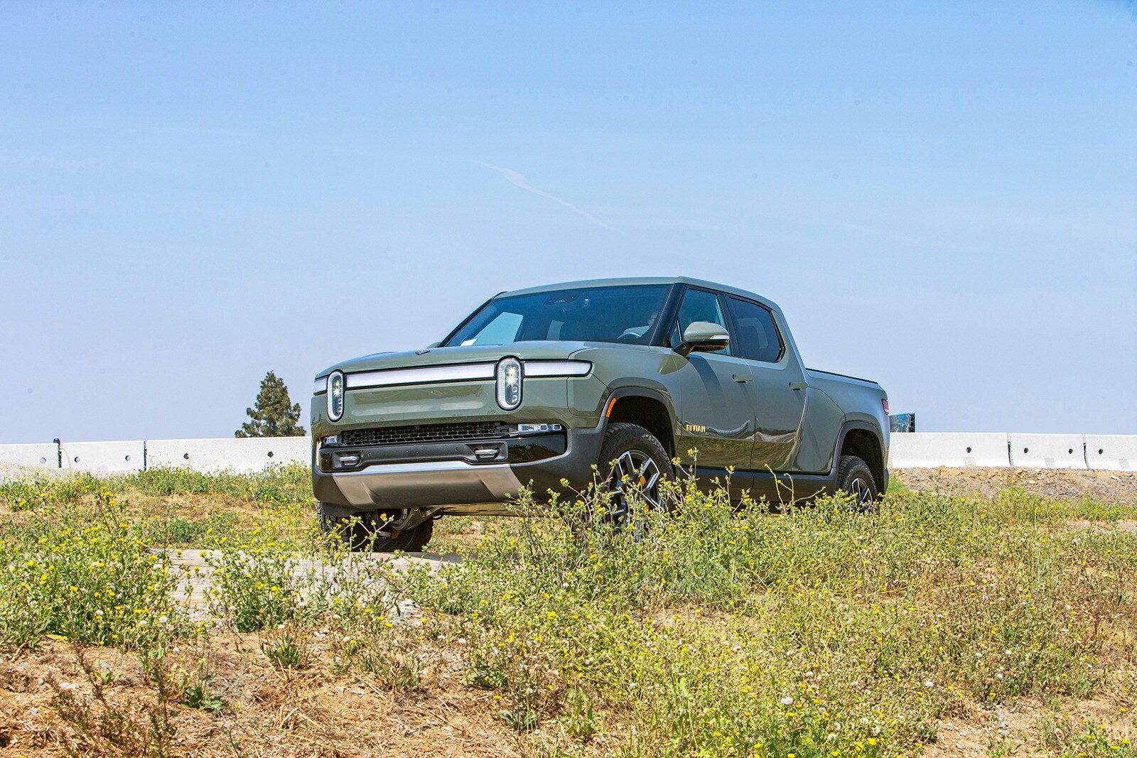 2022 Rivian R1T | Edmunds