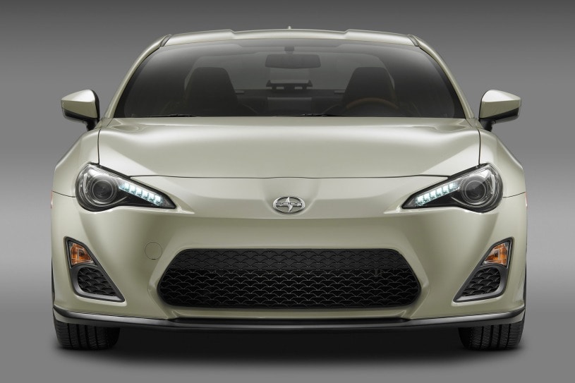 2016 Scion FR-S Pictures - 28 Photos | Edmunds