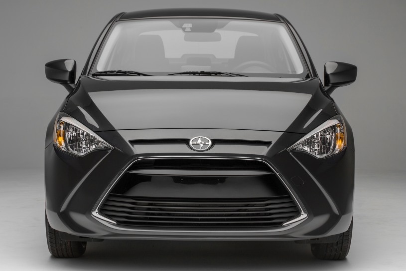 2016 Scion iA Pictures - 36 Photos | Edmunds
