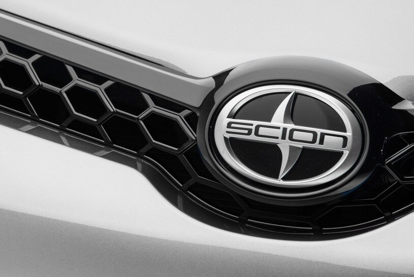 2016 Scion iM Pictures - 45 Photos | Edmunds