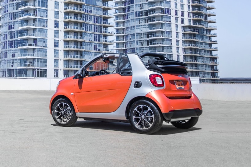 2017 smart fortwo Pictures - 196 Photos | Edmunds
