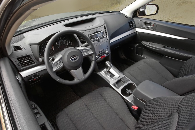 2010 Subaru Legacy Pictures - 218 Photos | Edmunds