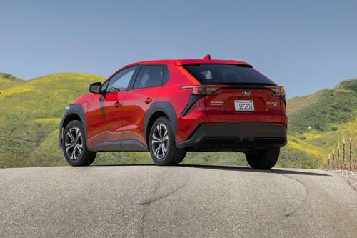 2025 Subaru Solterra Pictures - 182 Photos | Edmunds