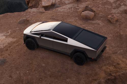 2025 Tesla Cybertruck Pictures - 73 Photos | Edmunds